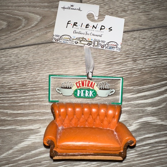 Holiday | Nwt Friends Tv Show Hallmark Central Perk Christmas Tree ...